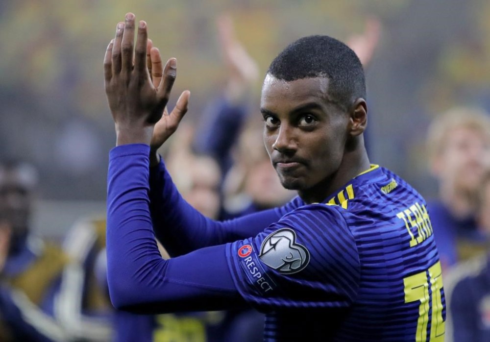 Alexander Isak signs for Saudi-funded Newcastle for $70M – Winnipeg ...