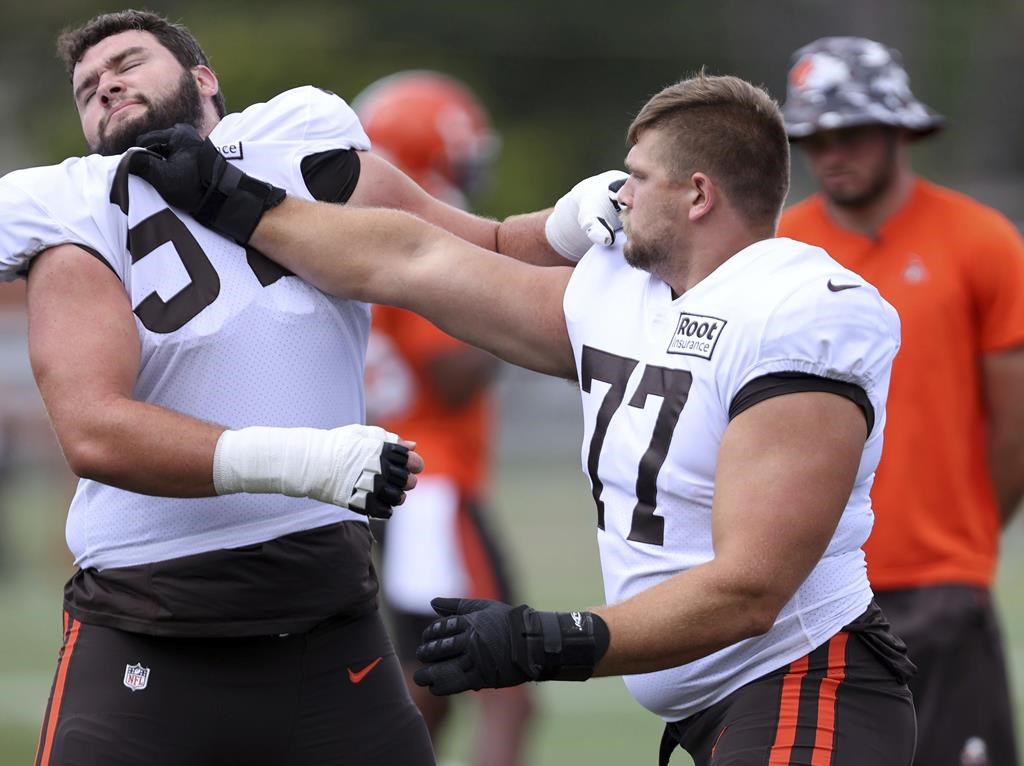 Browns’ Odom, USFL star, suffers season-ending knee injury – Winnipeg ...