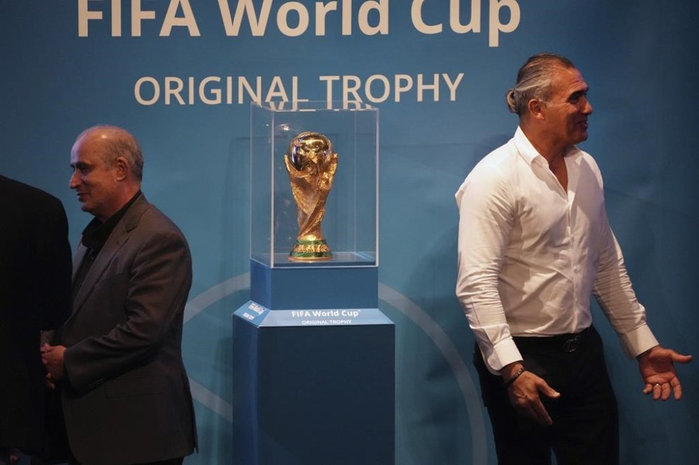 Iran puts FIFA World Cup trophy on display for 1st time – Winnipeg Free ...