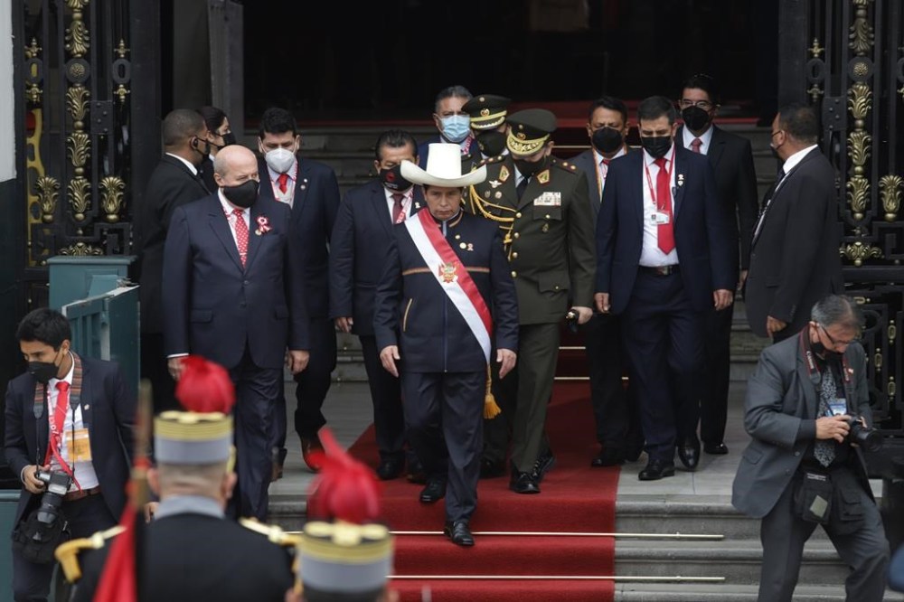 Challenges mount against Peru’s president, his family – Winnipeg Free Press