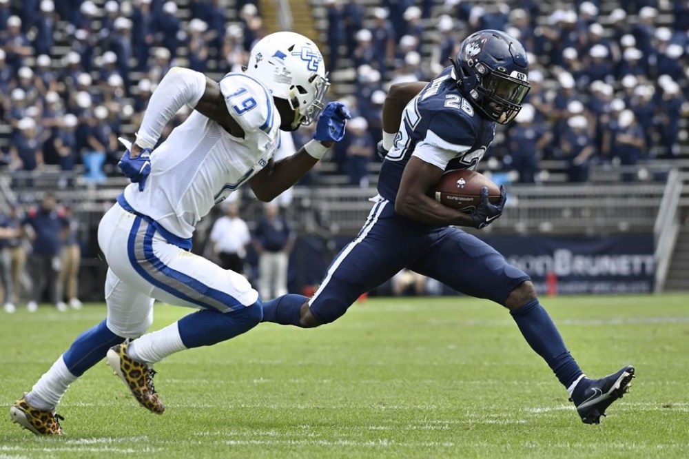 Syracuse travels to UConn looking to go 2-0 – Winnipeg Free Press