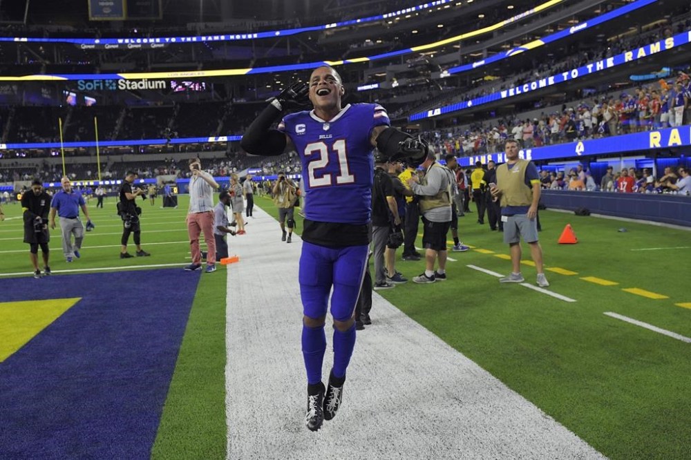 Bills S Poyer gains extra incentives in reworking contract – Winnipeg ...