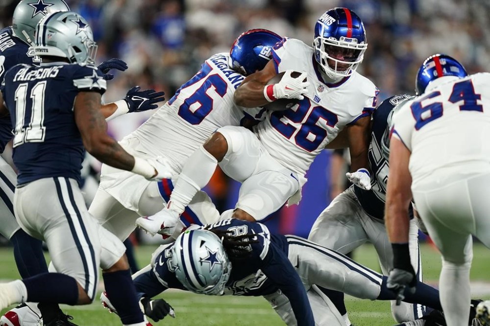Lamb’s 1-handed TD catch gives Dallas 23-16 win over Giants – Winnipeg ...