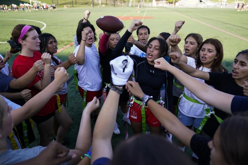 California eyes making girls flag football a school sport – Winnipeg ...