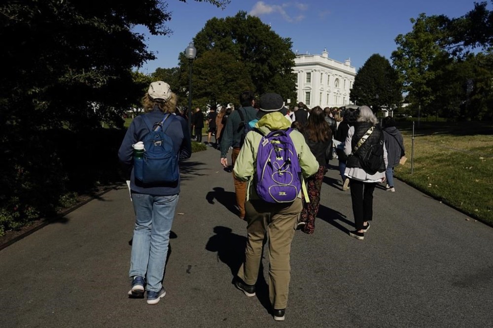 ‘Bucket list’: White House garden tours prune a US divide – Winnipeg ...