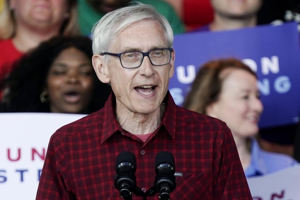 Wisconsin Gov. Evers, Michels display differences in debate – Winnipeg ...