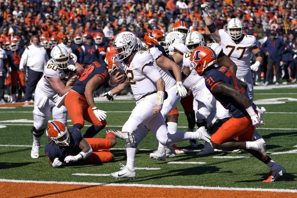 Gophers’ Morgan hit in head against Illini, goes to hospital – Winnipeg ...