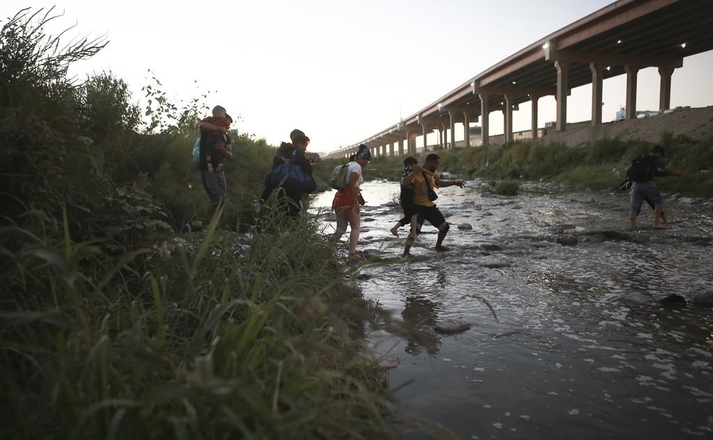 Illegal border crossings to US from Mexico hit annual high – Winnipeg ...