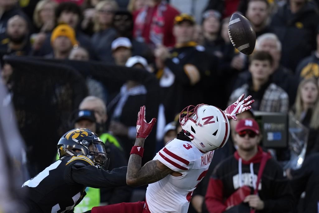 Thompson’s three TD passes lead Nebraska over Iowa 24-17 – Winnipeg ...