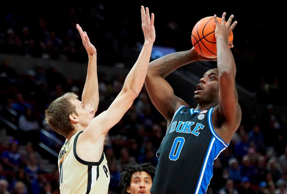 Edey scores 21 as No. 24 Purdue beats No. 8 Duke 75-56 – Winnipeg Free ...