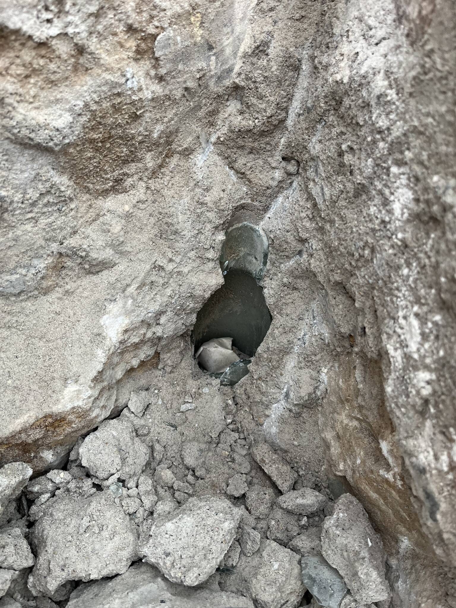 100-year-old message found beneath Queen Victoria statue – Winnipeg ...