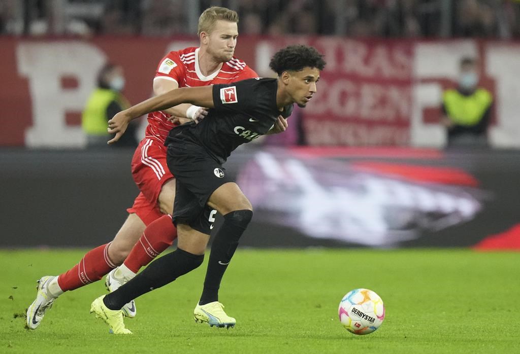 Brentford signs German winger Schade from Freiburg – Winnipeg Free Press