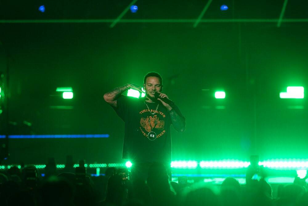 Kane Brown brings eclectic mix to town – Winnipeg Free Press