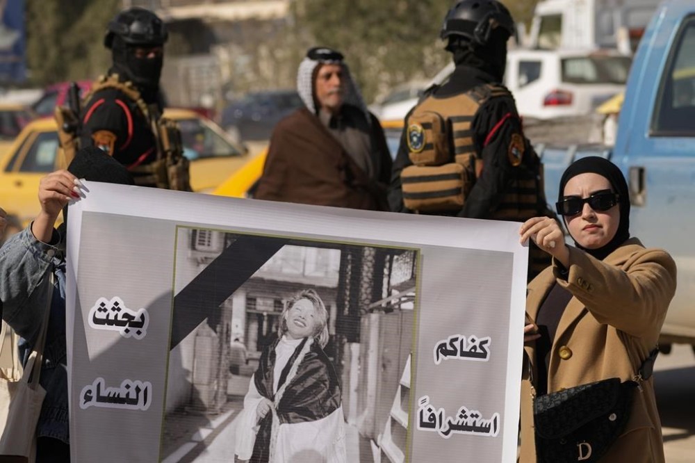 Iraqis protest gender violence after YouTube star killed – Winnipeg ...