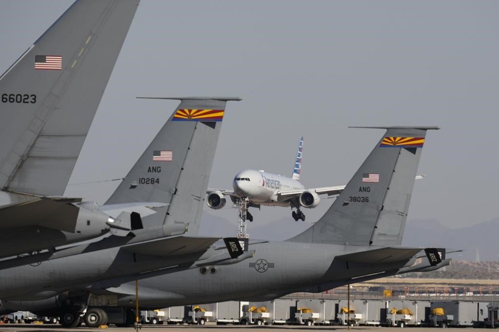 Super Bowl draws epic air show of private planes to Phoenix – Winnipeg ...
