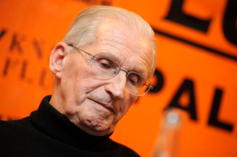 Lubomir Strougal, Czechoslovak communist leader, dies at 98 – Winnipeg ...