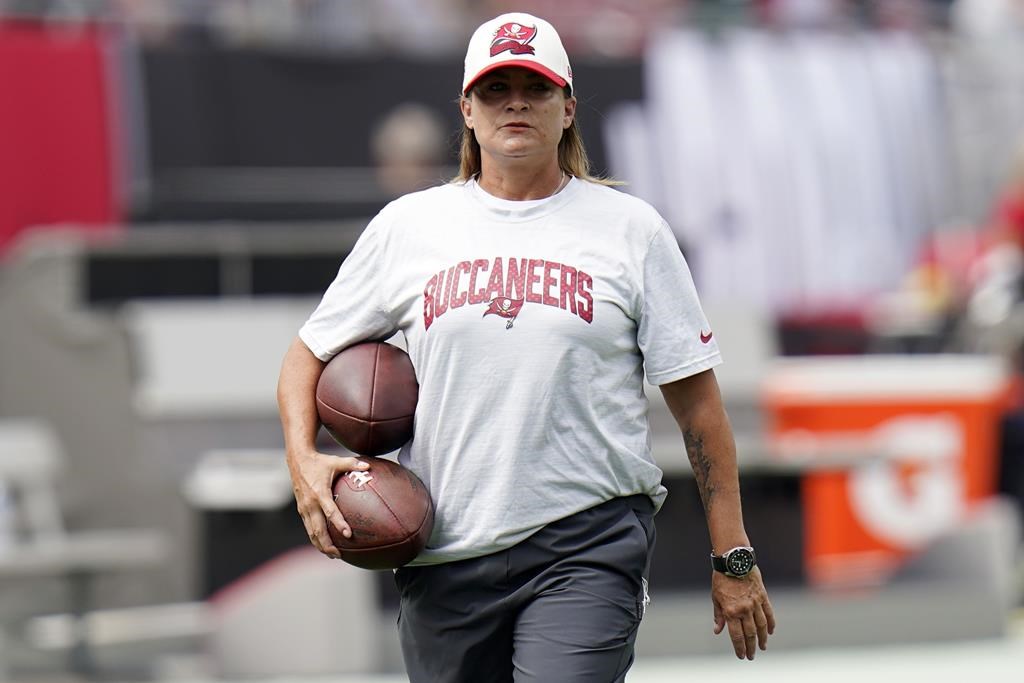 Titans promote Kelly to coordinator, hire 1st female coach – Winnipeg ...