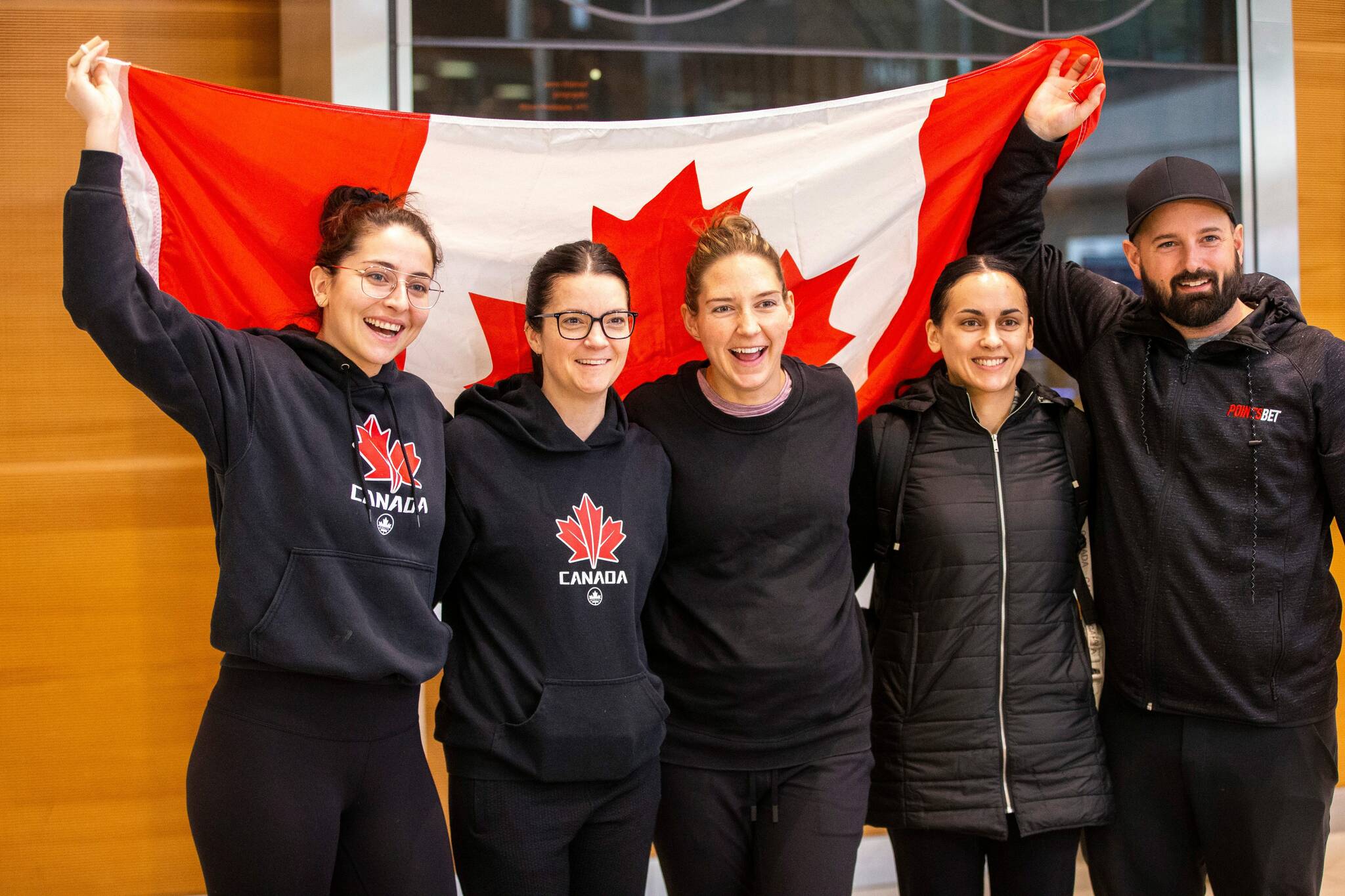Hard-rocking Einarson squad arrives home as record-tying fourth ...