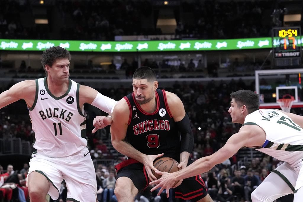 Giannis sets assists mark, hurts wrist; Bucks beat Bulls – Winnipeg ...