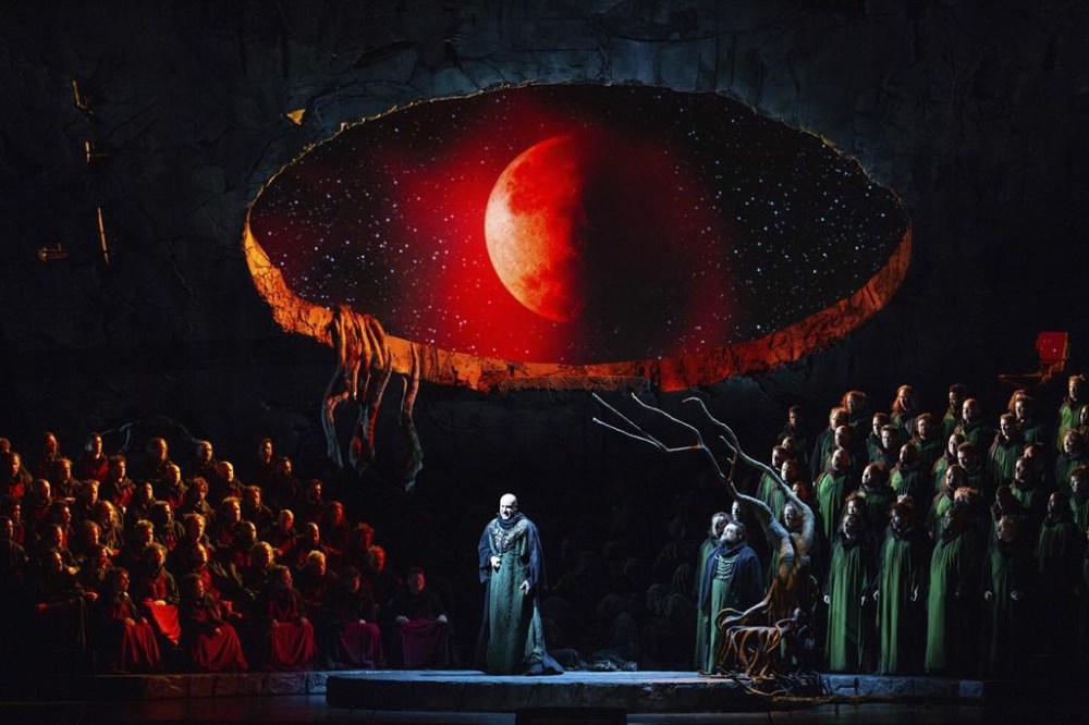 Met Opera scraps set from Russia, builds own for `Lohengrin’ – Winnipeg ...