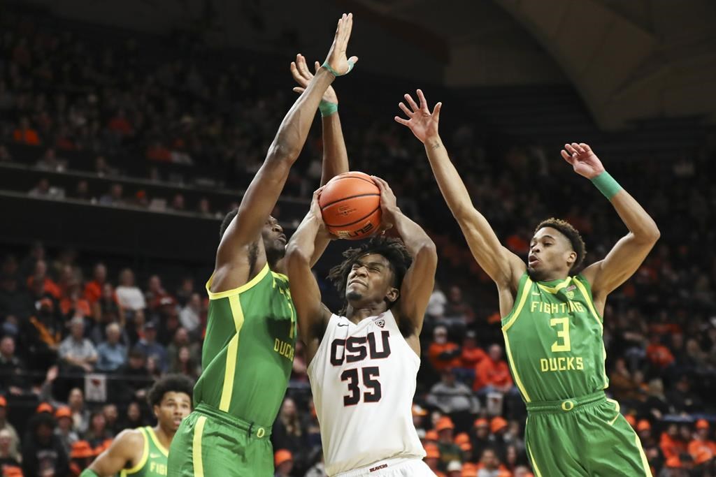Soares hits late jumper, gets Oregon past Oregon State 69-67 – Winnipeg ...