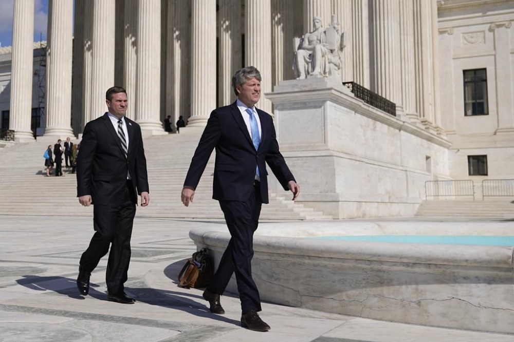 Legal fight over student debt a prelude to political battle – Winnipeg ...