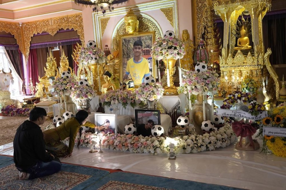 Funeral of Thai ‘cave boy’ who died in UK ends with prayers – Winnipeg ...