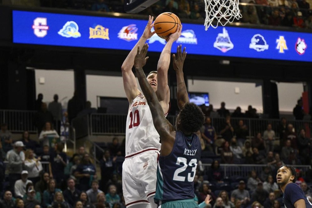 Charleston rides Larson to CAA title over UNC Wilmington – Winnipeg ...