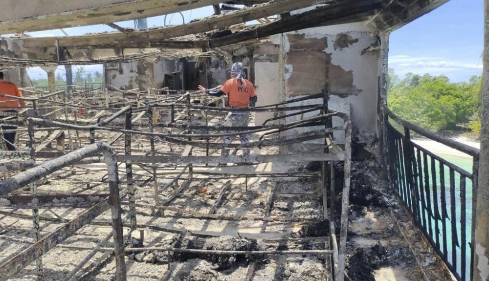 Death scene in burned ferry moves Filipino rescuers to tears – Winnipeg ...