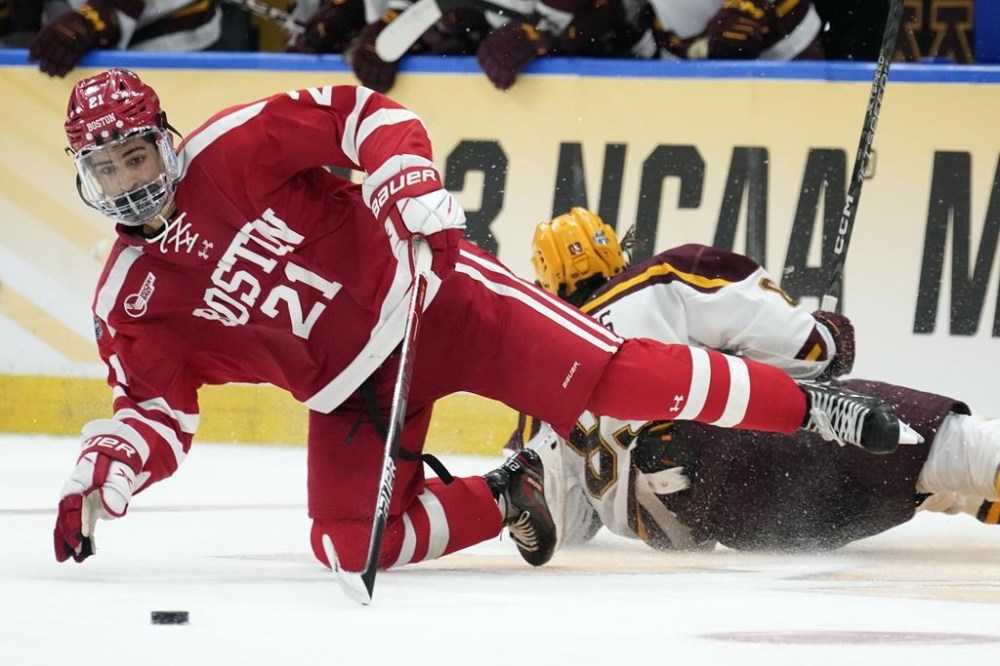 Gophers score 4 goals in 3rd, advance past BU in Frozen Four – Winnipeg ...
