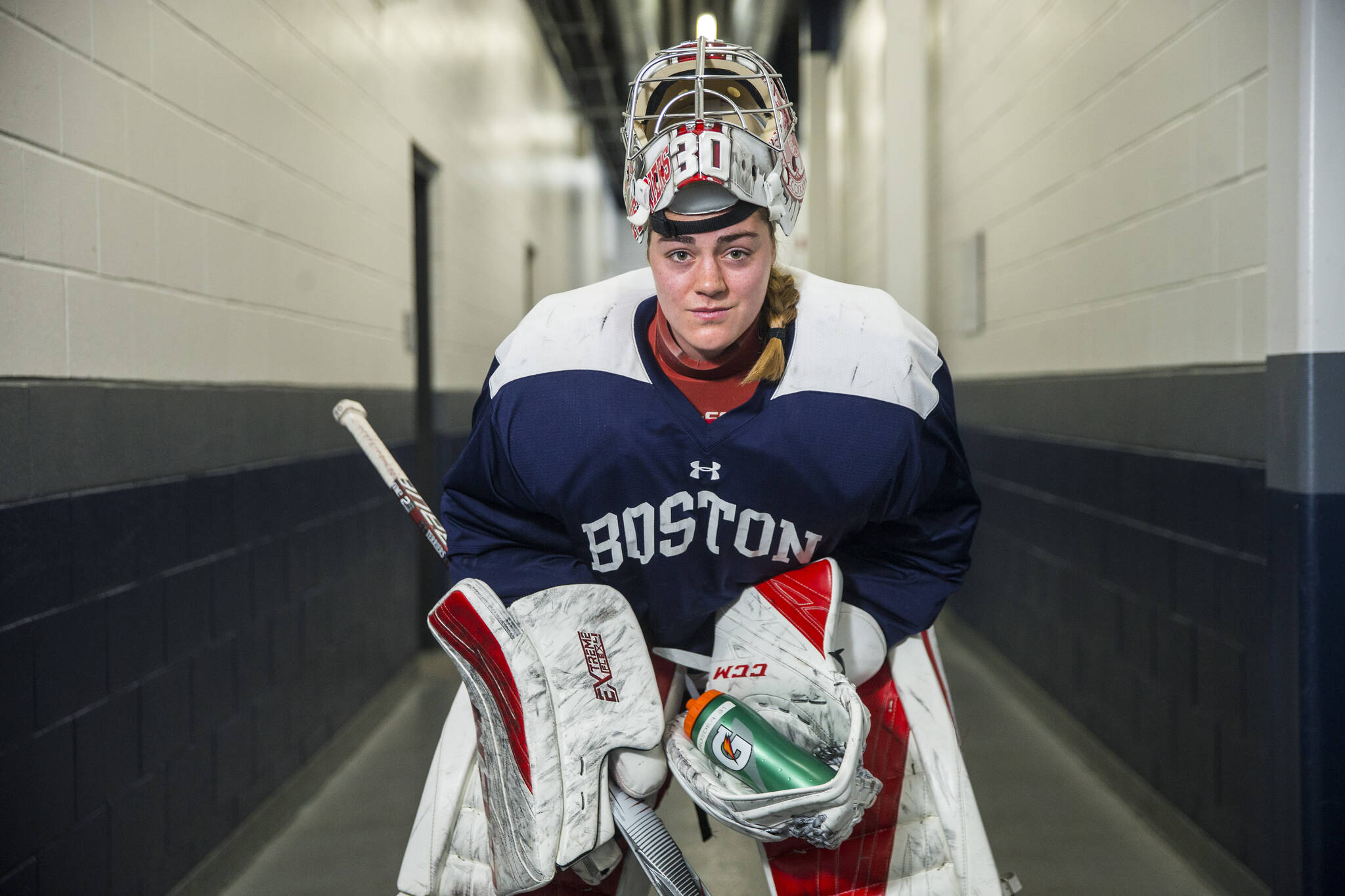 Top PHF puckstopper Schroeder finds new hockey home in Montreal ...