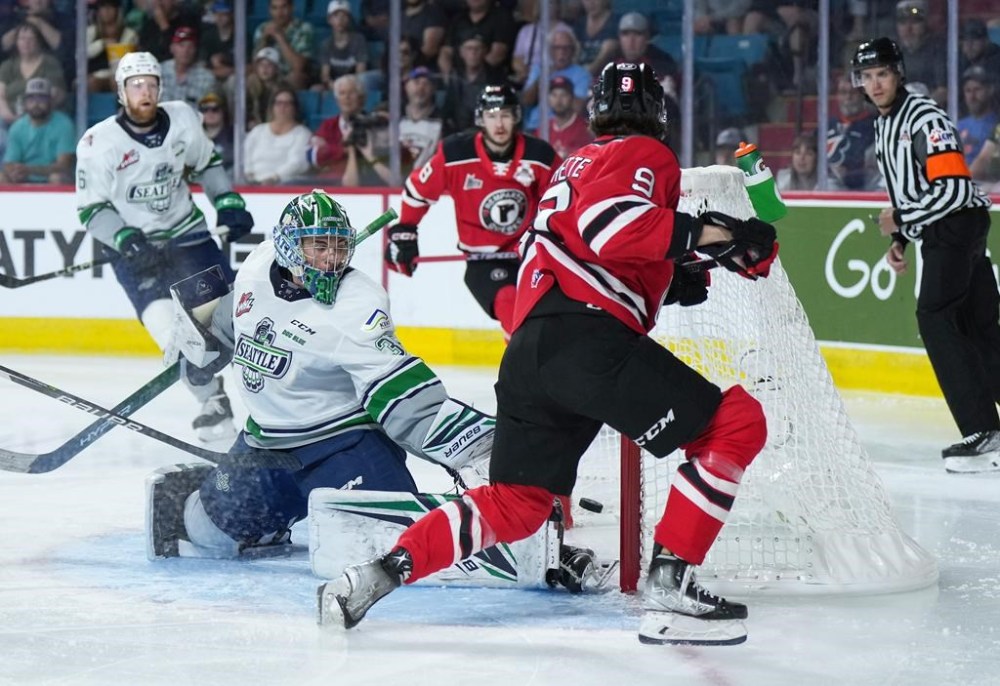 Rochette scores twice as Remparts edge T-Birds 3-1 at Memorial Cup ...