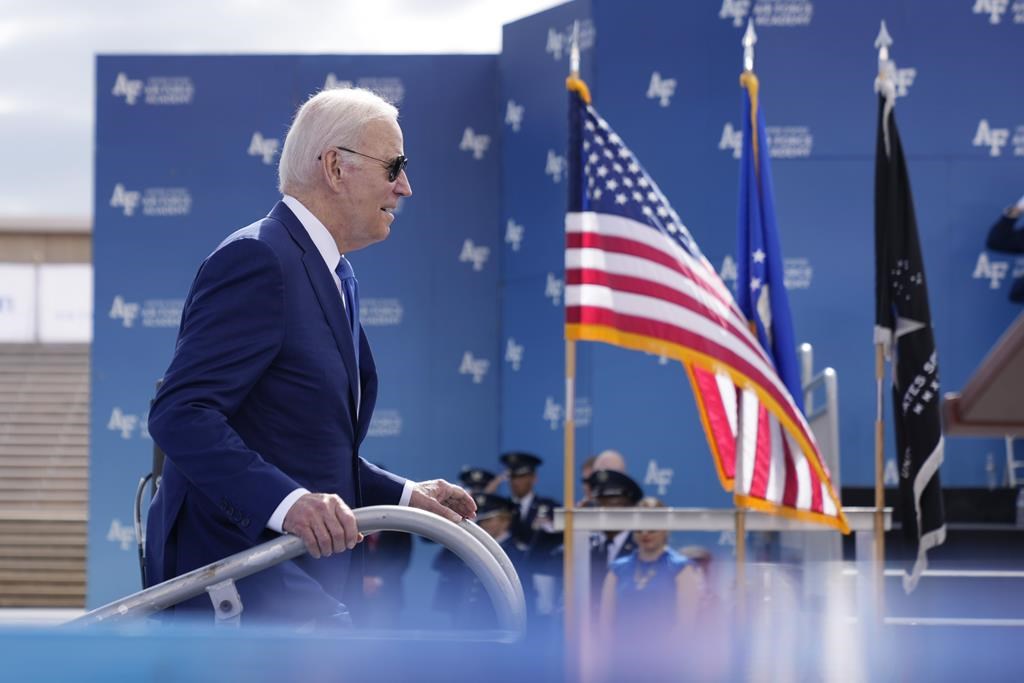 Biden thanks Air Force Academy graduates for choosing ‘service over ...