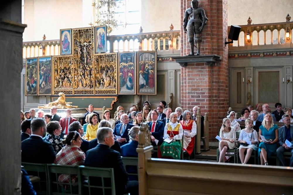 Swedish royal family marks Sweden’s 500 years as independent country ...