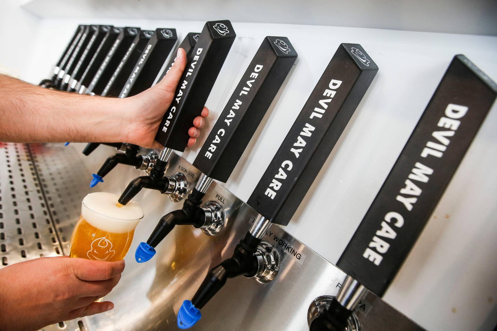 New serving rules make life easier for craft breweries – Winnipeg Free ...