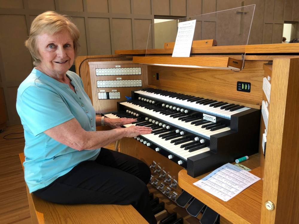 Church organist calls it a career after 48 years – Winnipeg Free Press
