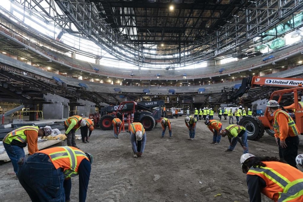 Steel framework for 2-sided halo board in place at LA Clippers’ new ...