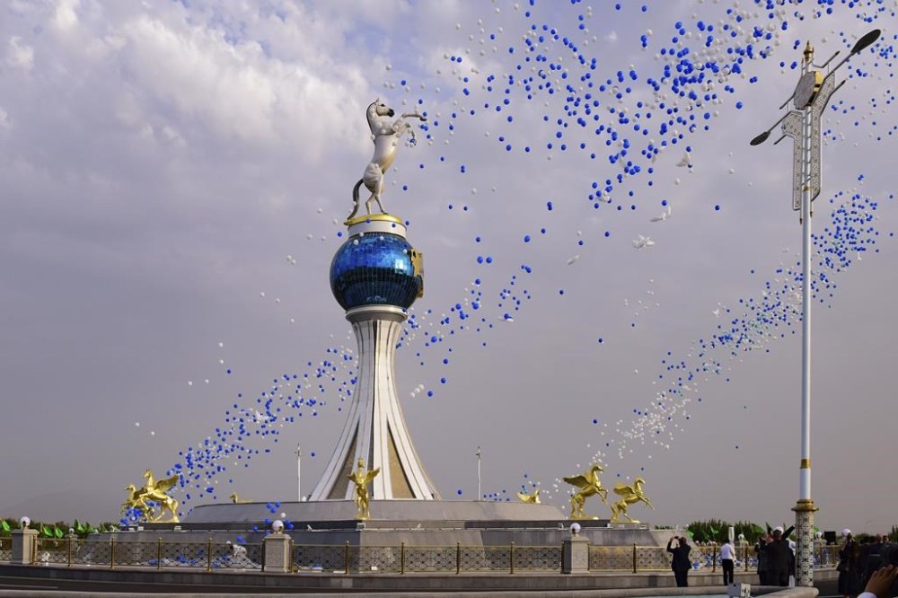 Turkmenistan opens elaborate ‘smart city’ development – Winnipeg Free Press