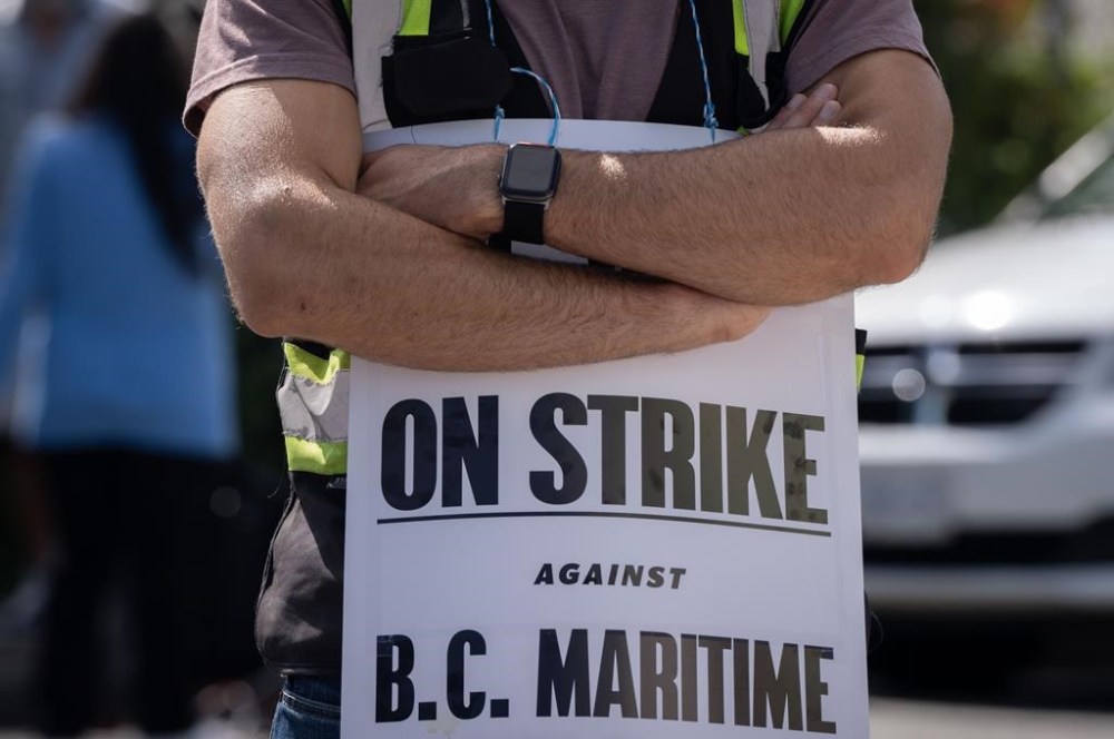 Union warns against Ottawa interfering in B.C. port workers strike as ...