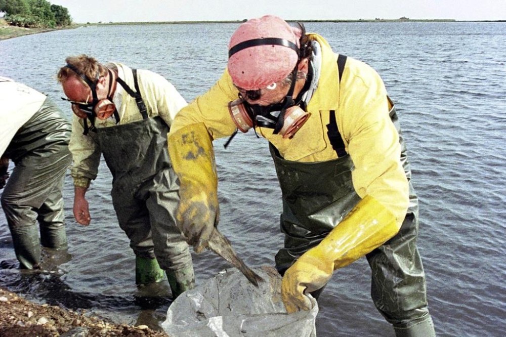 Spanish authorities seek damages from a Swedish mining company over a ...