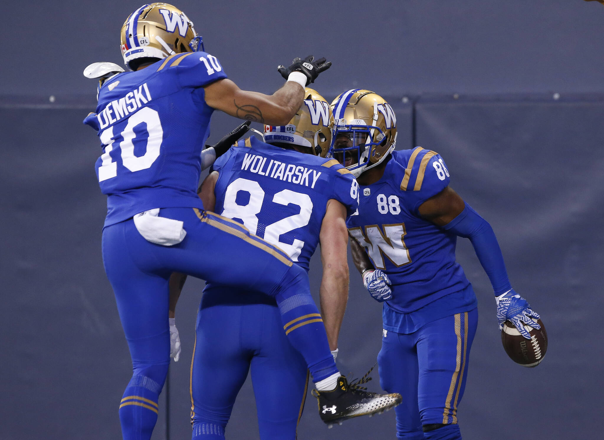Big Blue prevail in ‘slugfest’ – Winnipeg Free Press