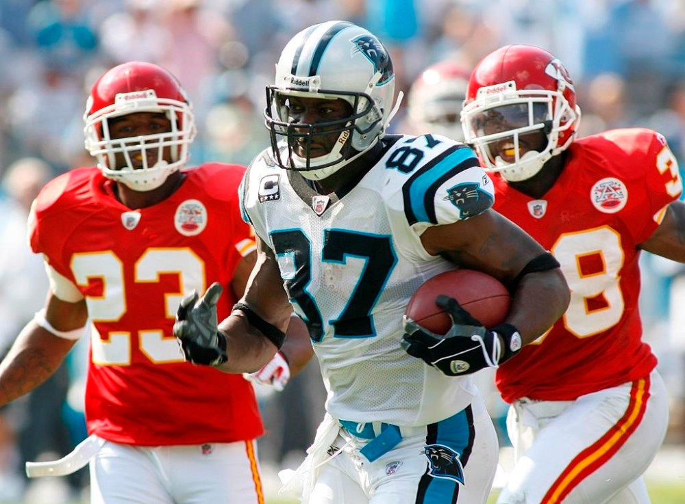 Carolina Panthers inducting Julius Peppers, Muhsin Muhammad into Hall ...