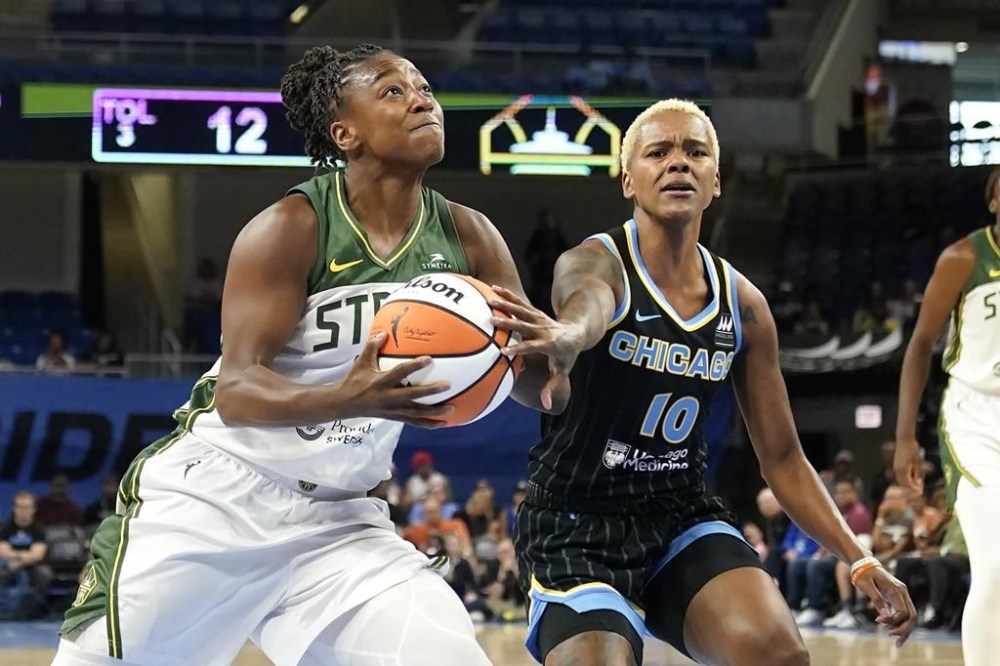 Taurasi reaches 10,000 points, which WNBA player next in line to reach ...