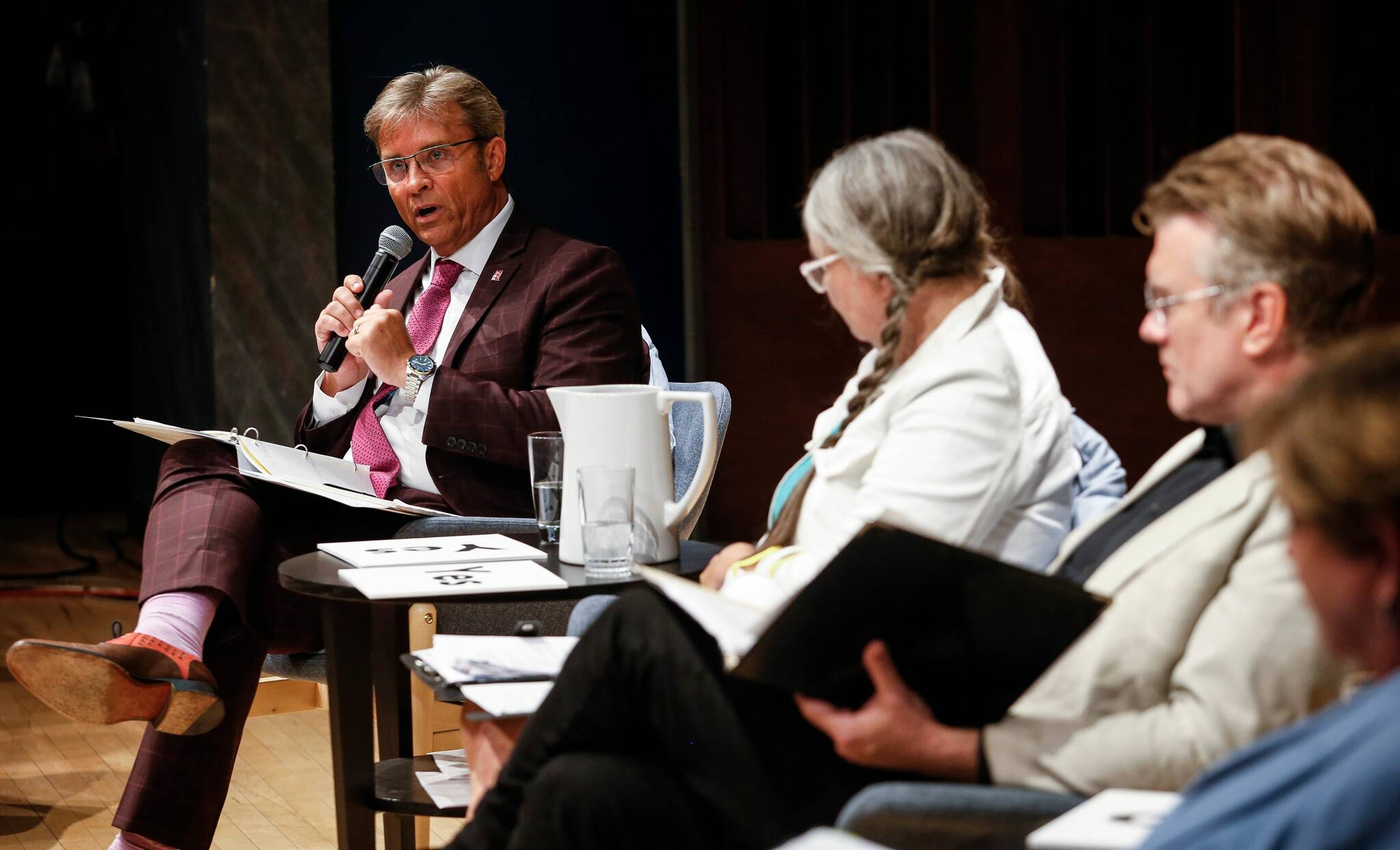 Climate change takes centre stage in candidate debate – Winnipeg Free Press