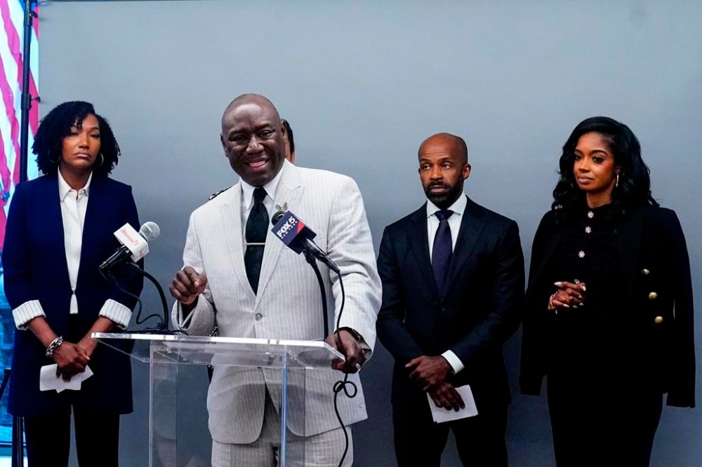 Fund sued over grant program for Black women enlists prominent civil ...