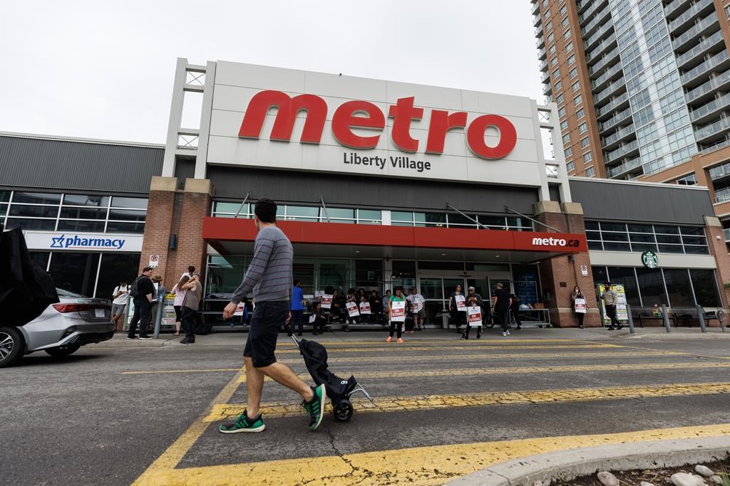Metro asks Labour Ministry for help reaching deal with striking GTA ...