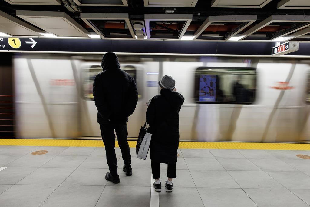 Rogers launches 5G network in Toronto subway, Bell and Telus left out ...