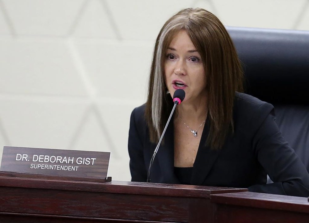 Oklahoma schools head takes aim at Tulsa district. Critics say his ...
