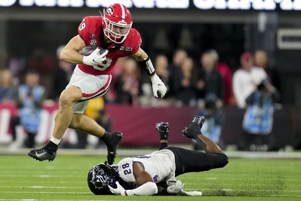 Georgia’s Brock Bowers is listed as a tight end, but he can shine ...