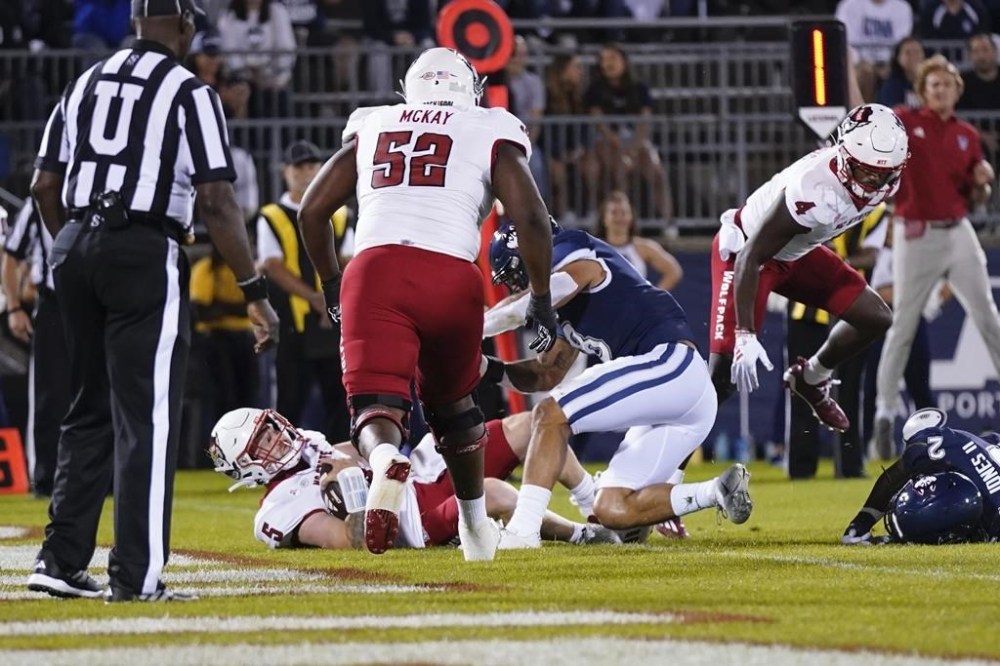 North Carolina State beats UConn 24-14 in season opener for both teams ...